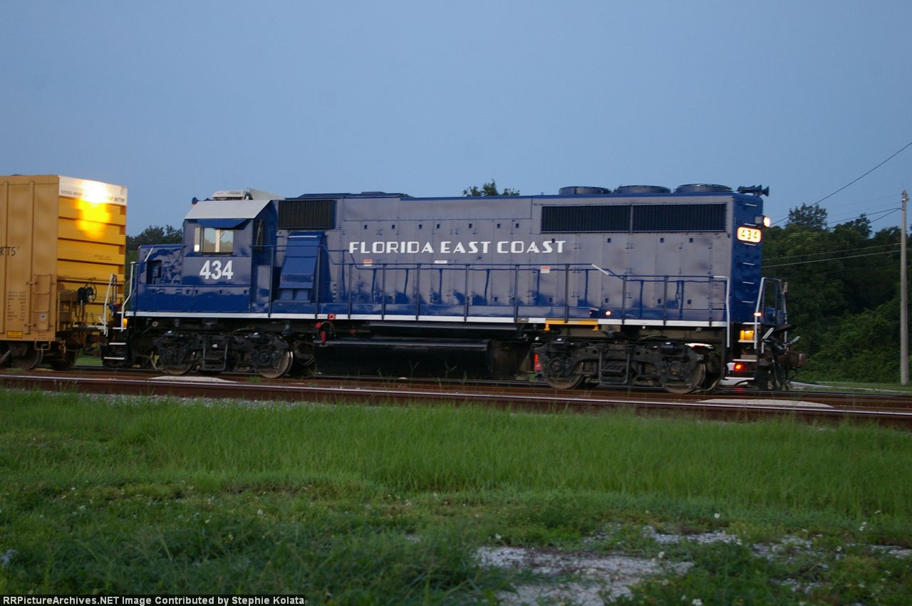 FEC 434 IN NEW PAINT